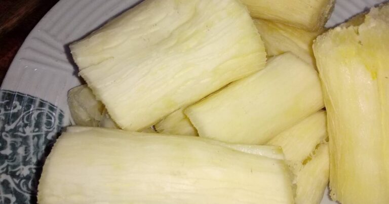 Fufu - A Staple of African Cuisine & Its Cultural Importance!