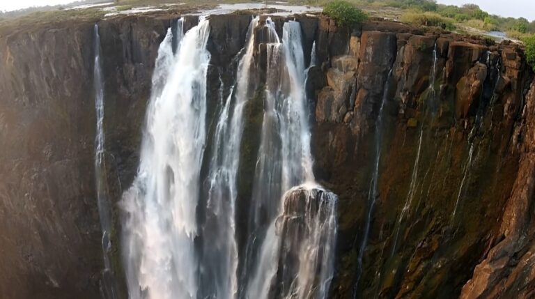 The World's 6 Largest Waterfalls - Is West Africa Home to Any of the ...