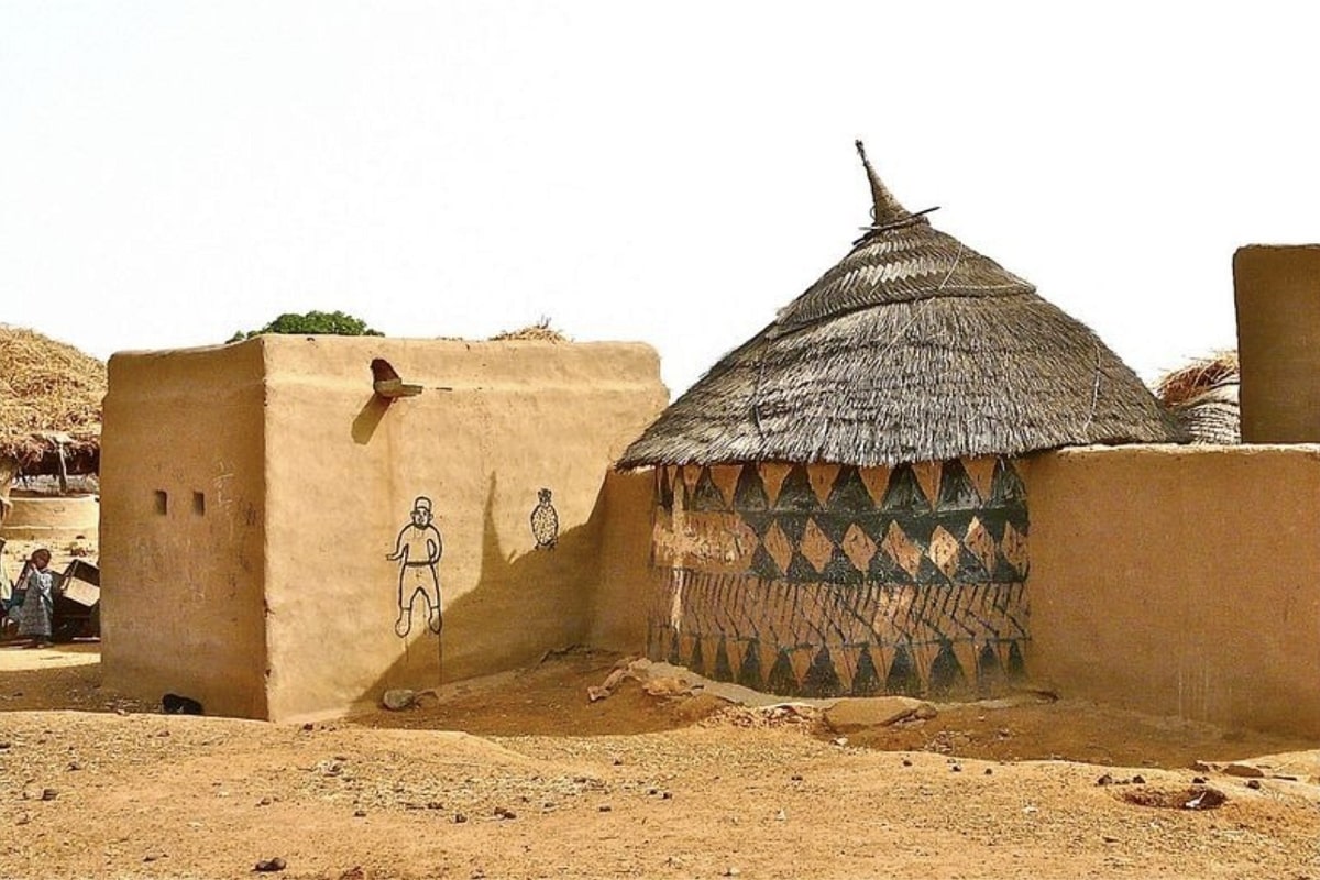 Inside a Traditional West African Compound: Layout and Purpose ...