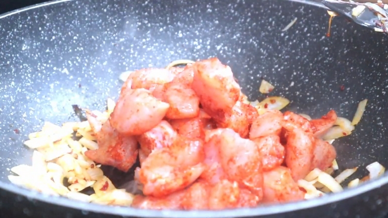 How to Make Moambe Chicken – Traditional Congolese Stew - Cultures of ...